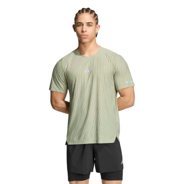 ◇暑さが増すランニングシーンで、最新のクーリングを発揮するクライマクール+搭載ランニングTシャツ。■カラー(メーカー表記):オリーブ(KS6089:テントグリーン/ヘイローグリーン)グレー(KS6090:グローリーグレー/スレート)ブラック...