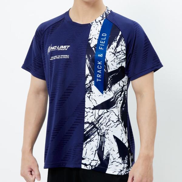 ◇切替部に昇華プリントを採用。ジャカード素材でワンランク上の風合い。◇滑らかな肌触りのジャカード生地を採用。メカニカルジャカード素材の光沢感と、昇華転写プリントによるグラフィックで、ワンランク上の風合いとオリジナリティを兼ね備えたデザイン。...