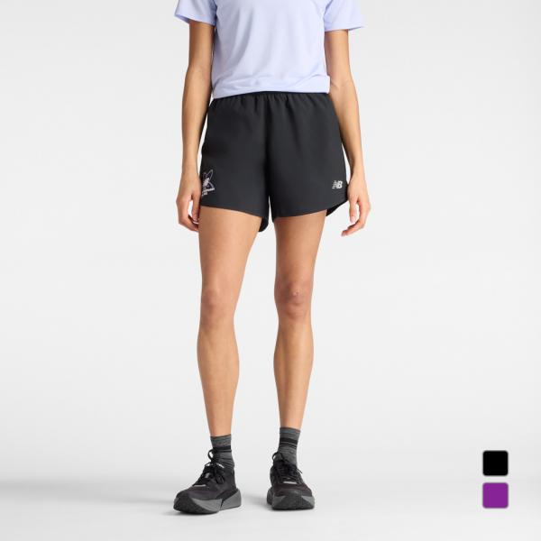 ◇FlowerとFearlessly Independentのワードのグラフィックを裾にプリント◇今シーズンの顔となるFlowerとFearlessly Independentのワードのグラフィックを裾にプリント。NB DRY搭載の吸水速乾...