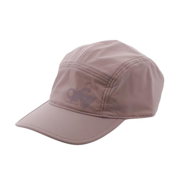 ◇伸縮性と軽量性に優れたランキャップ。◇吸汗速乾機能と内側のメッシュ素材により蒸れを軽減し、激しい運動中でも常にドライで快適な着用感を保ちます。本体素材だけでなく、汗止め部分にも吸汗速乾素材を採用。リフレクター仕様のサイズ調整スピンドルが、...