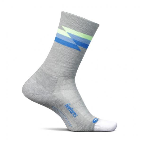 ◇高密度クッションでかさばらない、軽量で履き心地も快適なランニングソックス◇非常に良質な履き心地と足裏のサポート力を高める特許取得のピンポイント圧着に加え、Light Cushioning(軽量クッション)が足裏から受ける衝撃を確実にサポー...