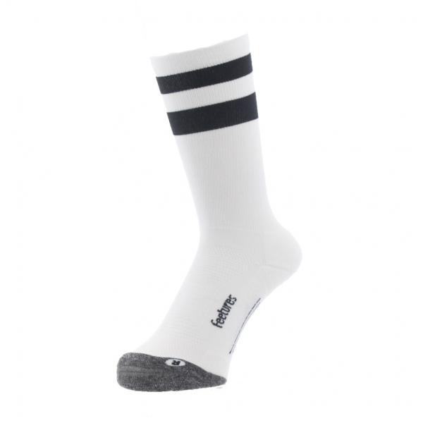 ◇高密度クッションでかさばらない、軽量で履き心地も快適なランニングソックス◇非常に良質な履き心地と足裏のサポート力を高める特許取得のピンポイント圧着に加え、Light Cushioning(軽量クッション)が足裏から受ける衝撃を確実にサポー...