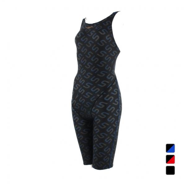 ◇【WA承認モデル】水中でのあらゆる動きをサポートする高い伸縮性。優れたはっ水性が軽量感をキープ。さらに立体設計・立体裁断が生み出すフィット感が水の侵入を防ぎ、快適な泳ぎを実現。別売りのカップを使用できるフック受けが付いています(※カップは...