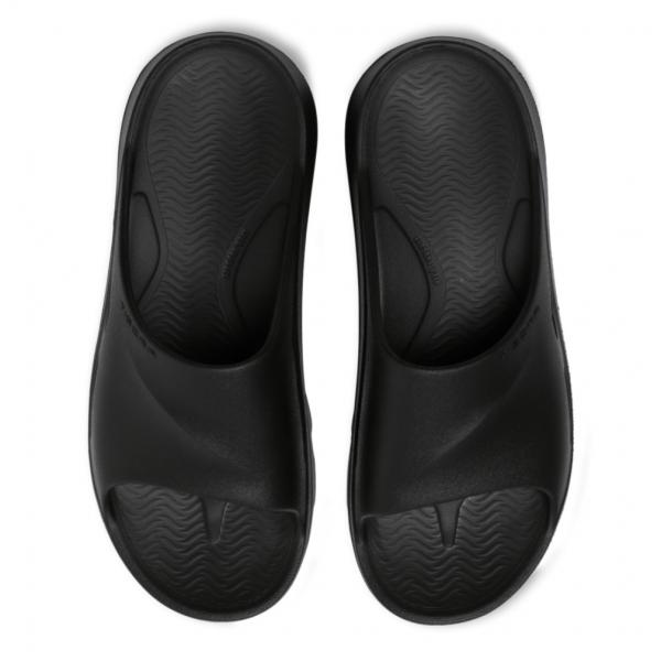 ◇歩きやすく疲れにくい 厚底コンフォートサンダル ◇厚底でソフト、最高クラスのクッション性。 スポーツ後の疲れた足の休息から、お家周りの普段履きに便利な一足。 リラックスできる快適な履き心地に加え、アーチサポート形状で足に優しくフィット。 ...