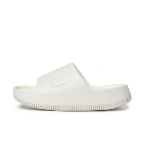 ◇穏やかで快適な履き心地が楽しめます。 ◇どこで休日を過ごしても、穏やかで快適な履き心地が楽しめます。 柔らかくて弾力性のあるフォームを使用した軽量のスライド。コーディネートもパッキングも簡単です。 ビーチやプールに最適な、水濡れにも心強い...