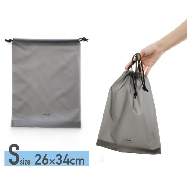◇水に強く半透明な素材で洗って繰り返し使えるマルチ巾着 ◇汗や汚れ、においを通さないTPU素材の巾着 Sサイズ ◇半透明で水や汚れを通さない。 ◇手洗いして繰り返し使えるサステナブルな商品。今まで使い捨てのビニール袋の代替としても○ ◇TP...