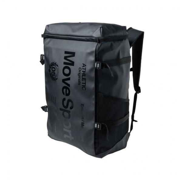 ◇スクエアバッグ50 ◇総容量50Lのスクエアバックパック。 水を染み込みにくくするために、PVC加工を施した生地を本体に使用しています。 中の荷物が取り出しやすいようにメインルームにアクセス便利な縦型ファスナーが付いています。 ショルダー...