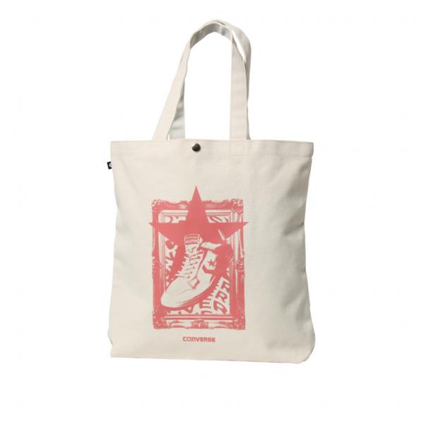 ◇厚く張りがあるキャンバス生地を採用したトートバッグ ◇厚く張りがあるキャンバス生地を採用。 丈夫な素材でオールシーズン使用が可能。 大きく開いて中が見やすく、中身を取り出しやすい形状。 シーズンを代表するグラフィックを採用。 Alpen限...