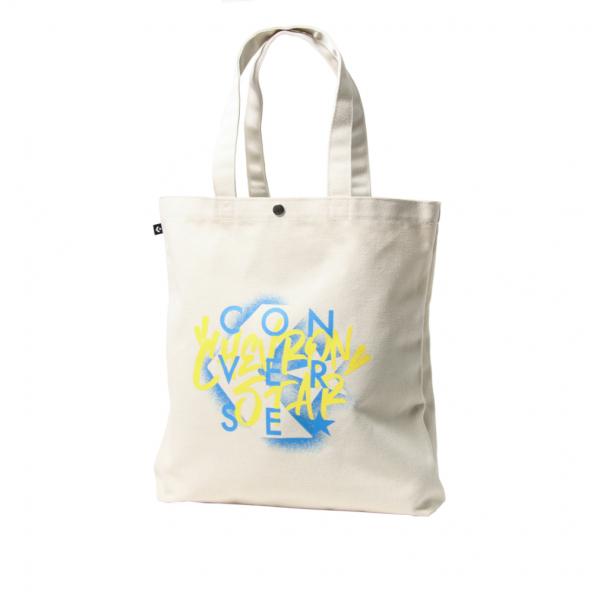 ◇厚く張りがあるキャンバス生地を採用したトートバッグ ◇厚く張りがあるキャンバス生地を採用。 丈夫な素材でオールシーズン使用が可能。 大きく開いて中が見やすく、中身を取り出しやすい形状。 シーズンを代表するグラフィックを採用。 Alpen限...