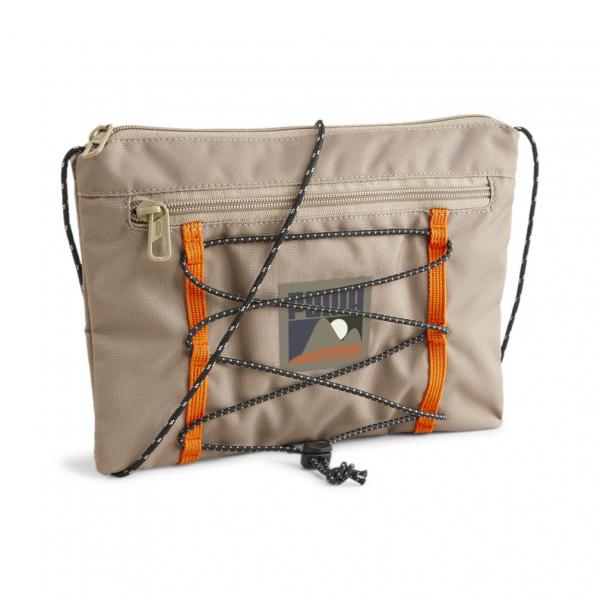 ■カラー： 02：オーク ブランチ ■素材： 本体：ポリエステル100％ 裏地：ポリエステル100％ ■サイズ：26×18cm ■容量：2L ■生産国：バングラデシュ ■2024 Fall＆Winter モデル アルペン alpen スポー...