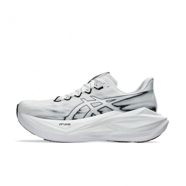 ◇先進的なフォーム材の改良により、足元にスーパーチャージされた感覚をもたらす一足。◇SUPERBLAST 3シューズは、先進的なフォーム材の改良により、足元にスーパーチャージされた感覚をもたらします。ミッドソール上層部はFF LEAPにアッ...