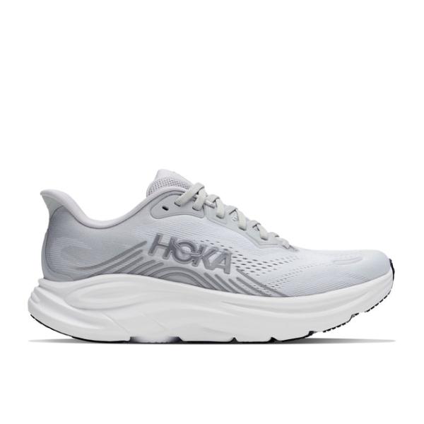 ◇Clifton(クリフトン)はHOKAのクッション性を体現する中核モデルとして11シーズンにわたり愛され続けてきました。多くのファンを獲得したオリジナルモデルのスムーズなライド感はそのままに、最新モデルでは、クッション性の高いコンプレッシ...