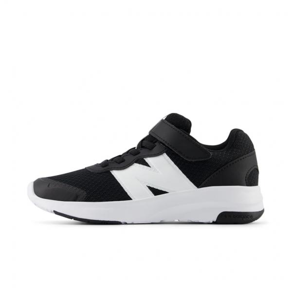 ◇ハイコストパフォーマンスで人気の「570」の後継モデルとして一本面ファスナーとゴムシューレース仕様のキッズ向けランニングシューズ「578」が新登場。 ミッドソールにはDynasoftを使用し、心地よいクッション性と弾力性を提供。 アウトソ...