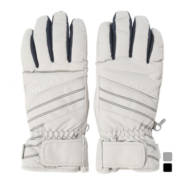 ◇中綿入りスキーグローブ◇透湿/防水/防風フィルムインサート◇DRI VENT(ドライベント)を使用。 蒸れにくく、冷えにくい。◇裏地素材に発熱保温/I HEATを使用し暖かい◇裾部分は面ファスナー仕様で締め付け調節が可能。冷気の侵入も防ぐ...