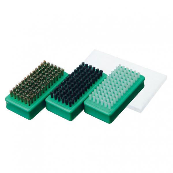 ◇ミニブロンズ、ミニボア、ミニナイロンと仕上げ用ファイバーテックスがセットになったお得な4点セットです。■サイズ：各ブラシ/約縦48×横96×高さ32mmミニファイバーテックス(細)/約縦76×横114mm■生産国：台湾■2024年モデルア...