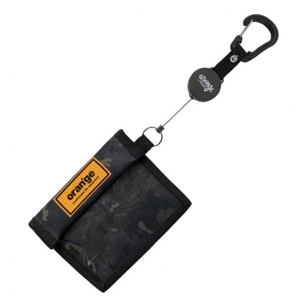 ◇コードリール付き「ヨコ型」のパスケース◇出し入れしやすい広い開口部とポケット■カラー：BT CAMO(2041)■内容量：1個■重量：58g■サイズ(W×D×H)：16×10×2cm■生産国：中国アルペン alpen スポーツデポ SPO...