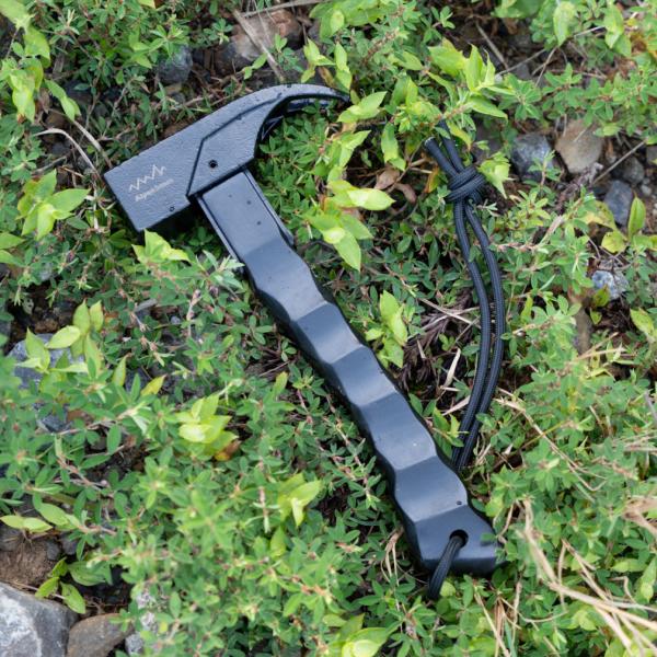 ◇独自設計のアシンメトリーダブルフックで抜きやすい、550gの重量ヘッドで打ちやすい◇意匠登録出願中◇独自設計のアシンメトリーダブルフックで抜きやすい。◇550gの重量ヘッドで打ちやすい。◇握りやすく高級感のある名栗加工の天然木グリップ■素...