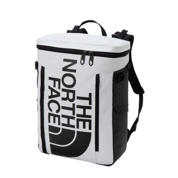 ◇THE NORTH FACEの代表的なロングセラーモデルとして、高い人気を誇るデイパック(リュック)です。メイン素材は、環境に配慮した1000デニールのリサイクルポリエステルに、TPEファブリックラミネートを施した高強度の生地を採用。濡れ...