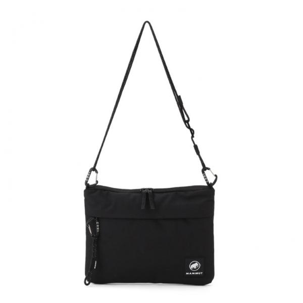 ◇クライミングや山との関連性を象徴するディテールが印象的なサコッシュ。■カラー：black(0001)■素材：メイン布地/polyamide 100％ Sustainability PFCフリー耐久撥水(DWR)加工 Fair Wear■生...