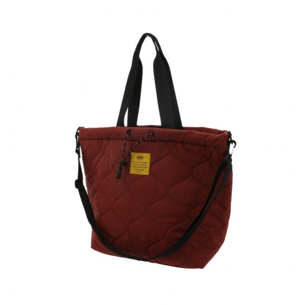 ※ブラウザやお使いのモニター環境により、掲載画像と実際の商品の色味が若干異なる場合がございます。◇秋冬の着こなしに寄り添うトートバッグ◇ショルダーにもトートバッグにもできる2WAY仕様で、肩掛けにも対応できる絶妙な長さの持ち手や、2つのファ...