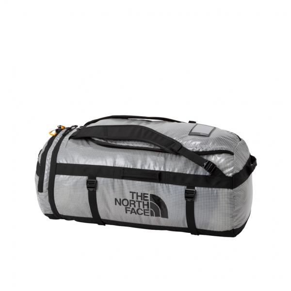 ◇2WAYアクセス可能な、軽量エクスペディションダッフルバッグ・数多くのエクスペディションを支えてきた「BCダッフル」をベースに、持ち運びやすさを特化・高い耐久性と耐水性を備えながら、軽量でやわらかな素材を採用して体の負担を軽減・立てた状態...