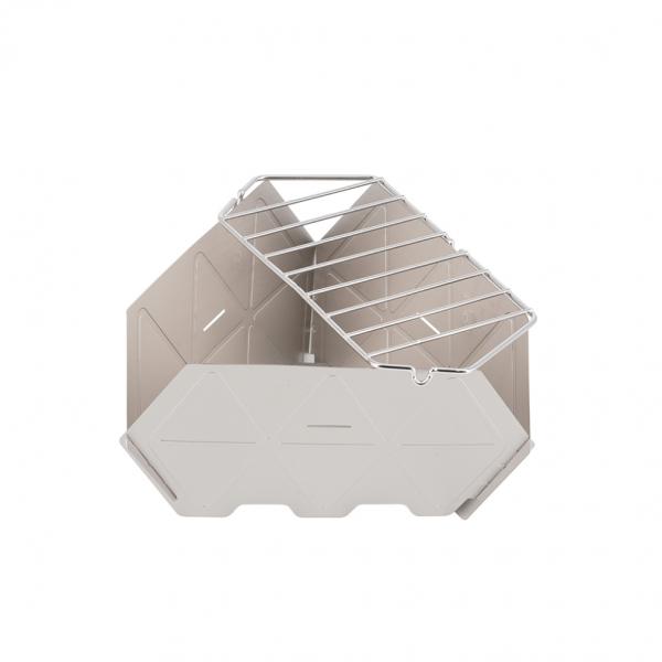 ◇チタンテトラストーブ専用のミニグリルが新登場。◇グリルを付けることにより、シングルマグや径の小さいクッカーも置けるようになり、食材を焼いたり温める等の簡単な調理もできるようになりました。グリルの引っかけ部分がテトラの開き防止のストッパーに...