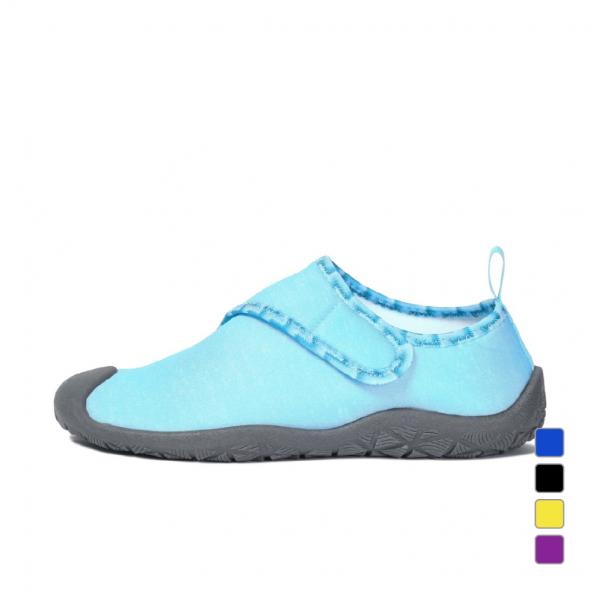 ◇定番、ジュニアカジュアルマリンシューズ！◇川遊びやマリンレジャー、キャンプシーンなどにも幅広く対応。◇がばっと開く履き口は、子供でも履きやすく大人も履かせやすい楽々設計。◇甲部のメッシュ素材はフィット性、軽量性、排水性に優れ快適。◇つま先...