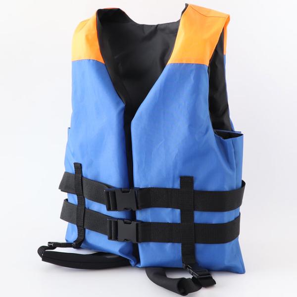 ◇浮力体の厚さ5cmで従来品より浮力1.3倍。初めての方やビギナーにお手軽。フローティングベストのM-Lサイズ。肩部は視認性の高い鮮やかなカラー。欲しい機能(調節ベルト、股ベルト)が充実。股ベルトはパッド付で食い込みを軽減。お求めやすい価格...