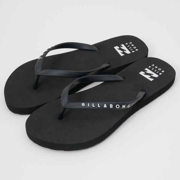 ◇フットベッドのヒール部分にウェーブロゴ、鼻緒部分にBILLABONGロゴを施したベーシックなデザインのビーチサンダル。雨風や紫外線を浴びても劣化しにくいEVA×ラバー素材を使用し、耐久性と軽量性を追求しました。アウトソールにはウェーブロゴ...