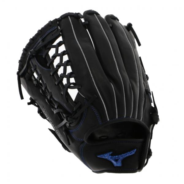 ◇「テクニック」のブルーに限定カラー◇外野手向け:サイズ14 左投げ◇フレキシブルウェブ搭載。◇Droll構造:ボールの衝撃を受けやすいウェブ下部に補強紐を装着。ウェブ下親指指又部の革の破れを軽減。◇限定マーク「未来へ向かって進む」プレーヤ...