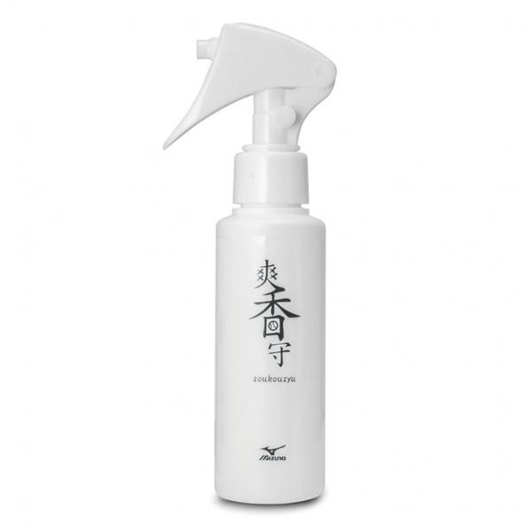 ◇消臭・抗菌でグラブを清潔に保つ!◇においを分解するミストタイプの消臭抗菌デオドラント。爽やかな香りでリフレッシュ!◇液体100ml◇グラブの手入れは、臭い対策まで！グラブの手入れは「保革」も「香り付け」も、より手軽に。野球グラブの天然皮革...