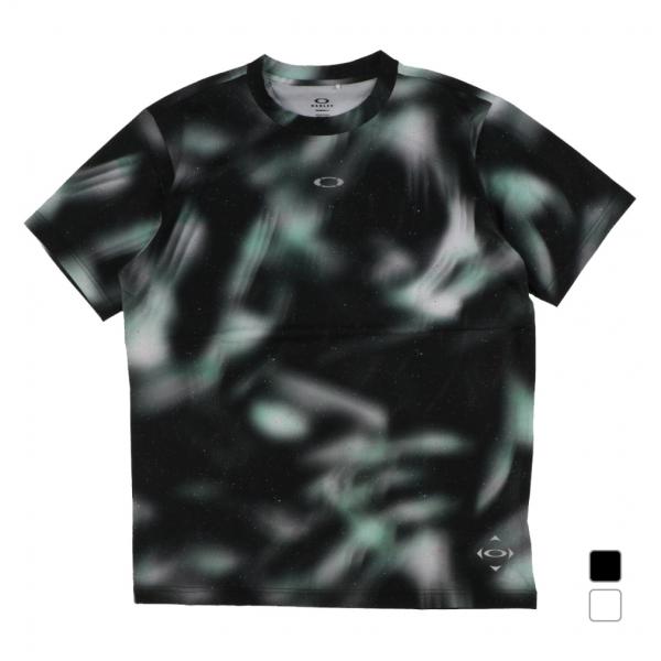 ◇オリジナルグラフィックを採用したプラクティスTee◇新たに改良した素材は伸縮性と耐久性が向上し、吸汗速乾性に優れた糸を使用したメッシュ素材が衣服内をドライで快適な状態に保ちます※こちらの商品のメーカータグに表示されているサイズ表記はUSサ...