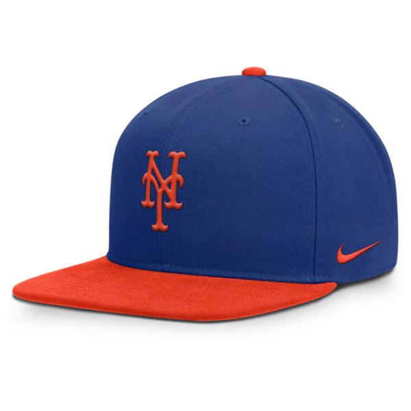 ◇チームロゴを正面に入れたSQUARE BILL CAP■カラー(メーカー表記):ブルー(Rush Blue-Team Orange)■素材:ポリエステル100%■生産国:ベトナム■2026年モデルアルペン alpen スポーツデポ SPO...