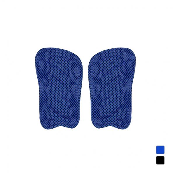 ◇EVA素材で計量・メッシュ素材でムレにくい・ピッタリフィットするソフトタイプ■カラー:ブルーブラック■素材:ポリエステル・EVA■用途:サッカー_フットサル■サイズ:15×8.4cm■重量:60g■片足重量:30g■片足重量代表サイズ:F...