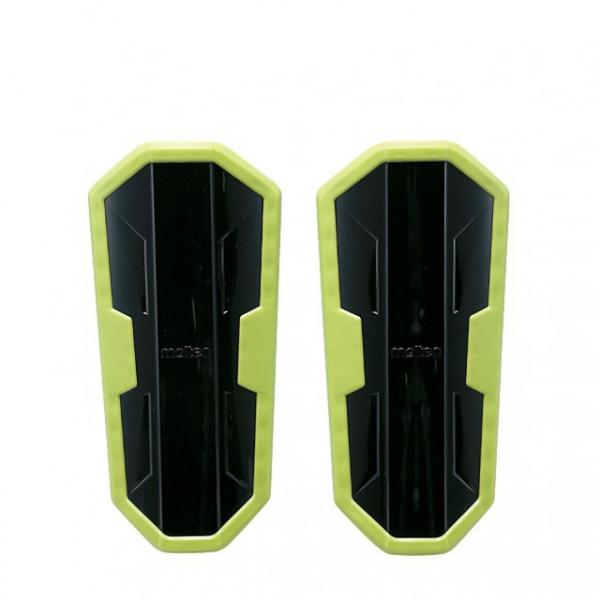 ◇SWANCE(スワンセ)とは、モルテンが独自に開発した、柔らかいゼリー状の新素材。プラスチックとゴムの中間の特性を持ち、3つの大きな特徴があります。1、優れた衝撃吸収性 2、抜群の密着性 3、無吸水性◇ハードシェル+スワンセパッドの2重構...