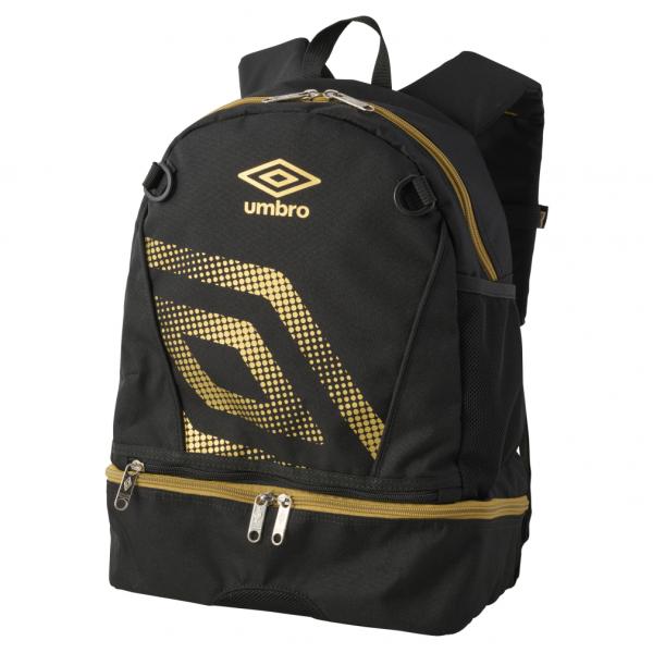 ◇ジュニア洗えるバックパック◇はっ水加工の素材を使用した、「洗えるジュニアバックパック」。汚れが気になったら、ネットに入れてそのまま洗濯機に。丸洗いで清潔さを保てます。内側に消臭ネームを使用。ボール収納ネット、砂抜けメッシュ機能のシューズル...