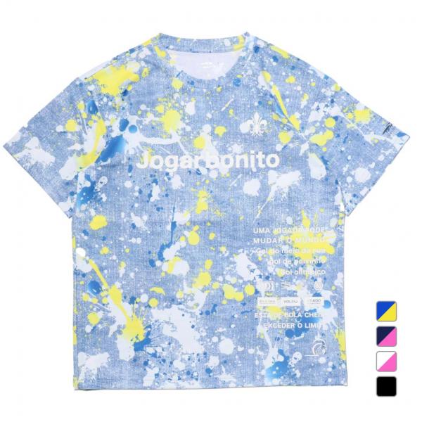 ◇トレーニングに最適なプラクティスTシャツ。汗を瞬時に吸収して乾かし、衣服内をドライで快適な状態に保つiDRY機能が付いたプラクティスシャツです。大胆なデニムスプラッシュ総柄プリントボディにグラフィックプリントが目を惹く1枚です。◇吸水速乾...