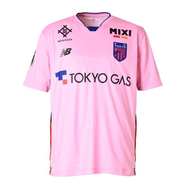 ◇FC東京レプリカGKユニフォーム。◇脇切り替えに青赤を入れアクセント。ジャガードには風車柄を表現。風車柄には、アジリティー、柔軟かつ迅速に対応し試合を支配するという意味が込められている。脇裾にも風車イメージ切替あり。裾にシリアルナンバーピ...
