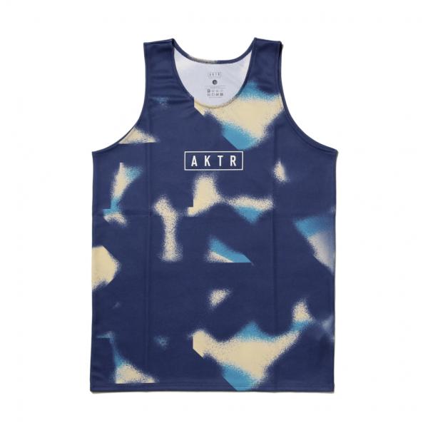 ◇AKTRのタイポグラフィをスプレーやブラシで書き殴ったようなデザイン。◇スポーツ用に開発されたAKTRオリジナルファブリックを使用。■カラー(メーカー表記):ネイビー(NAVY)■生産国:中国■2024年モデルアルペン alpen スポー...