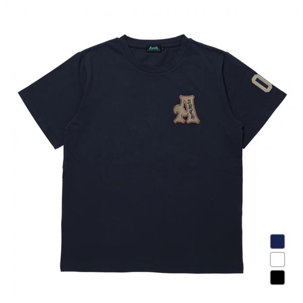 ◇ヴィンテージ調フォントの「A」デザインロゴを、左胸に刺繍したコットンTシャツ。左袖の「09」ナンバー刺繍もスタイリッシュな存在感を発揮。デイリーユースにぴったりの、着心地のよいコットン素材を採用。■カラー(メーカー表記):ネイビー(T12...