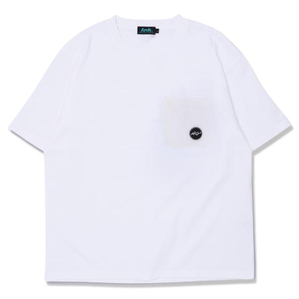◇ストリートスタイルなタッチで描いたサークルロゴを、バックに大胆にプリントしたコットンTシャツ。◇フロントにはポリエステル素材の胸ポケット付で、配置したロゴのワッペンもポイント。◇タウンユースにぴったりの程よい厚みのコットン素材を採用した、...