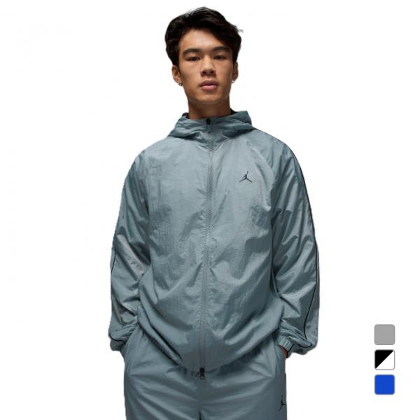 ◇このジャケットさえあれば、どんな外出にも対応できます。クラシックなスタイル。◇シワ加工ナイロンを使用したこの軽量ジャケットは、汎用性を追求したデザイン。3パネルデザインのフードが、家から学校や練習に向かう道のりで悪天候から保護します。■カ...