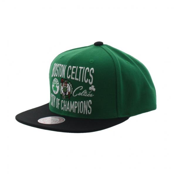 ◇ボストン・セルティックス デザインのスナップバックキャップ◇スナップバックで簡単にサイズ調整して着用することができます。ストリートコーデのアクセント使いにも活躍してくれるアイテムです。■カラー(メーカー表記):グリーン(GREN)■202...