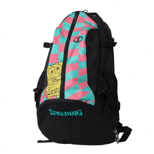 ◇イエローのスポンジ・ボブがポイントのポップなチェッカーフラッグ柄のケイジャー◇ボールシューズ・アパレルなどプレーに必要な装備を全て収納可能なオールインワンのバッグパック。■素材:ポリエステル■サイズ:W35×H57×D32cm■容量:32...