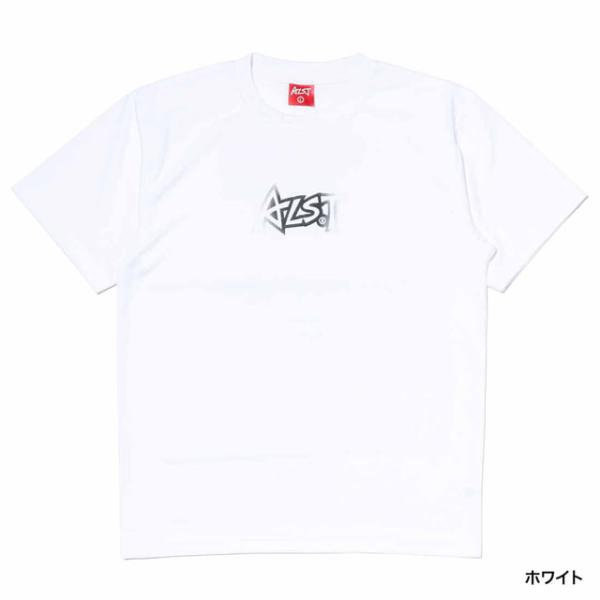 ◇スタイリッシュで大人びたグラフィックが印象的なTシャツ◇いくつかのフォントでALSTを表現し、その集合体を一つのグラフィックとして用いたデザインTシャツ。一つにまとまることで新鮮な印象となり、全く新しいTシャツに仕上がりました。■カラー(...