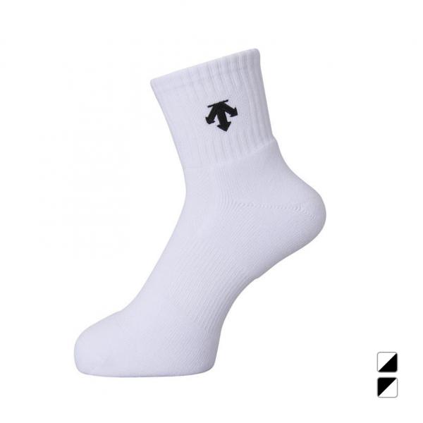 ◇ロングセラーのワンポイントスーパーショートソックスです。競技シーン以外でも様々な場面で使用可能です。抗菌防臭機能付き。製品のスピリットマークを変更しています。(旧品番:DVB-9640)■カラー(メーカー表記):ホワイト×ブラック(WBK...