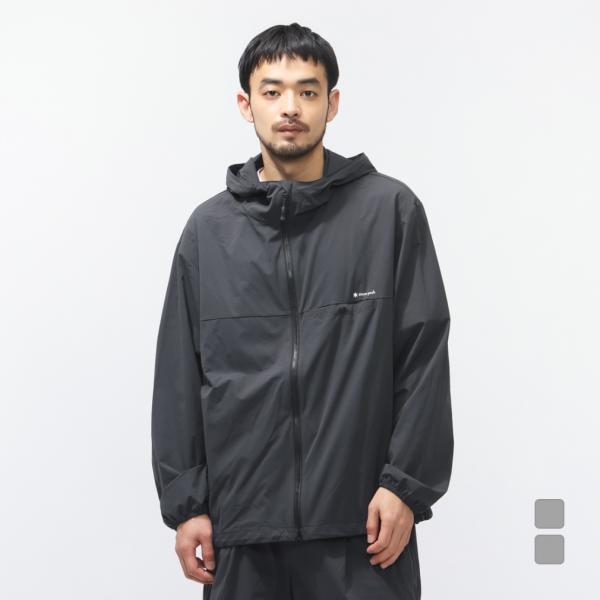 ◇軽くてストレッチ性があり、胸ポケットをひっくり返すとパッカブルできるジップパーカー■カラー(メーカー表記)：ライトグレー(LIGHT GREY)チャコールグレー(CHARCOAL)■素材：Polyester 100％■生産国：中国■202...