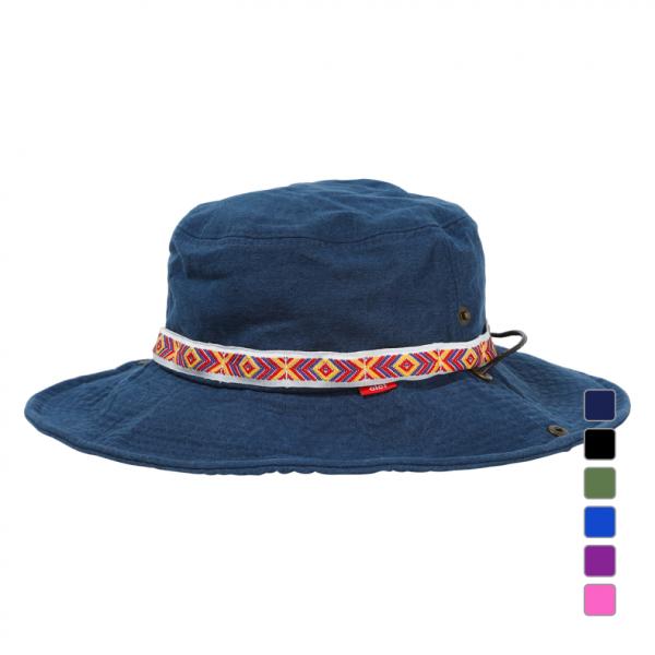 ※ブラウザやお使いのモニター環境により、掲載画像と実際の商品の色味が若干異なる場合がございます。◇まるで長年使い込んだヴィンテージのような雰囲気を放つ、クレの定番アドベンチャーハット。■カラー(メーカー表記)：カーキ(KHI：カーキ)ネイビ...