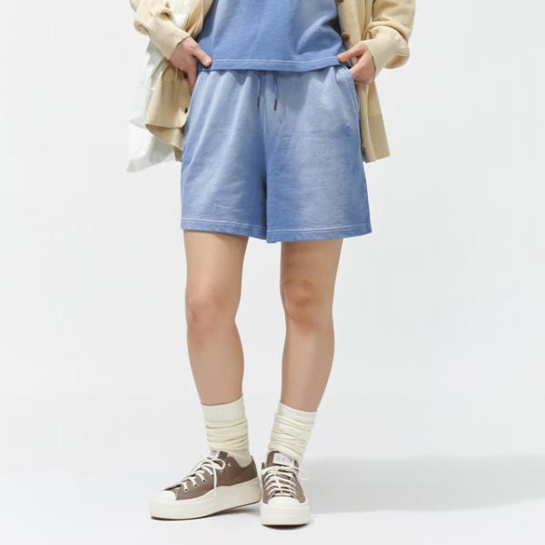 ◇ヴィンテージのような見た目のフェード加工ショートパンツ ◇フェード加工でこなれた脱力感を演出できるショートパンツ。 ラフに着用してもサマになるため、これ1本でアンニュイな雰囲気を演出できます。 ■カラー(メーカー表記)： サックスブルー(...