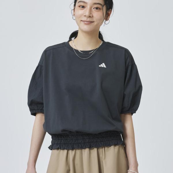 ◇異素材ミックスのパフスリーブTシャツ。 ◇ふんわりとしたナイロン素材のパフスリーブに、やわらかな綿混素材のボディを合わせた異素材ミックスTシャツ。 ふんわりとした袖とウエストのフィット感がバランスよく、自然とスタイルアップが叶います。 ス...